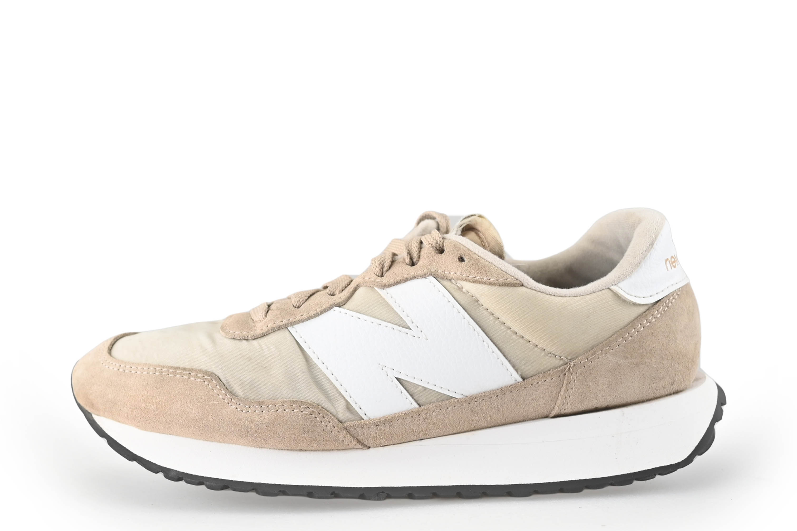 New Balance Sneaker in der Farbe beige Schuhgröße 38½ | Refurbished by ...